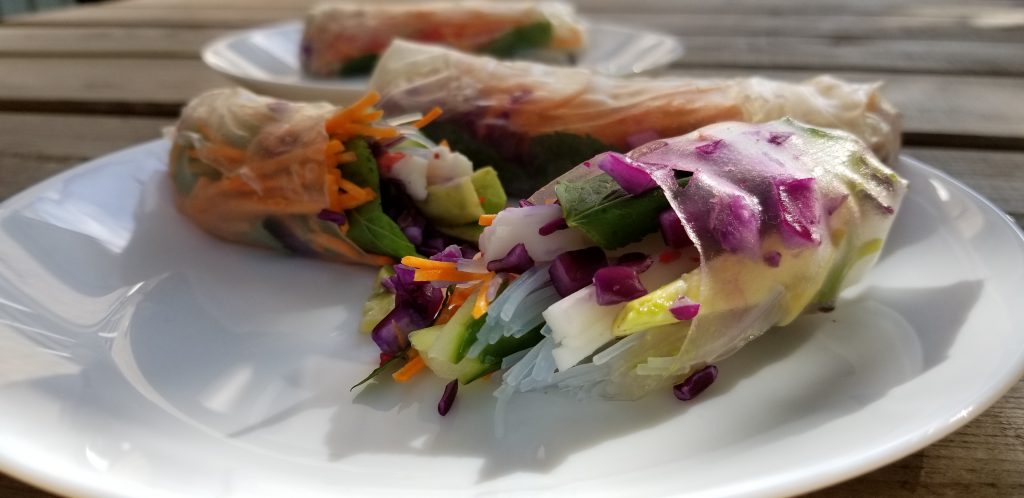Zelf verse loempia maken – Recept Vietnamese rijstpapier springrolls